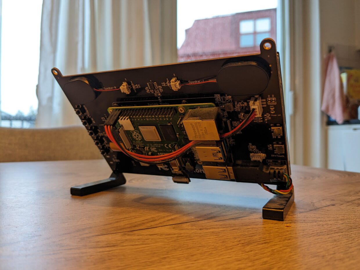 Building a smart kitchen display using a Raspberry Pi - Stanislav Khromov